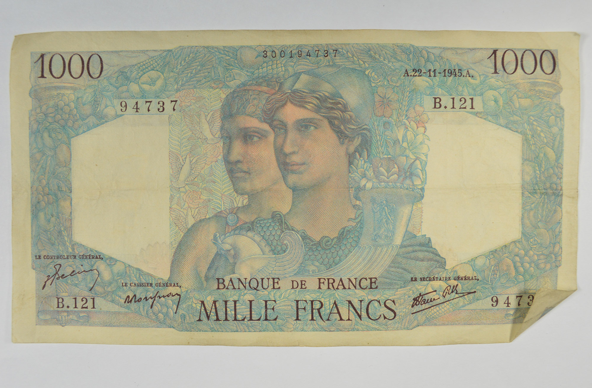 Vintage Franc Paper Money - Highly Collectible - Great Artwork ...