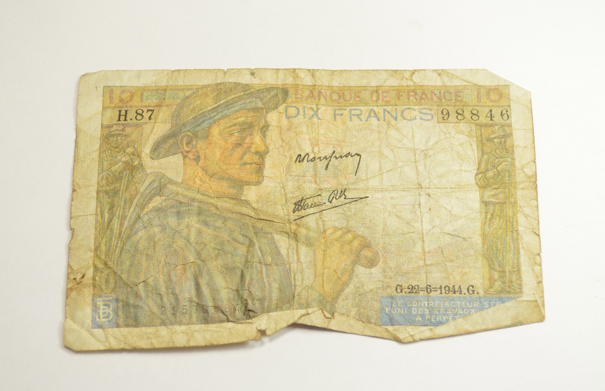 Vintage Franc Paper Money - Highly Collectible - Great Artwork ...