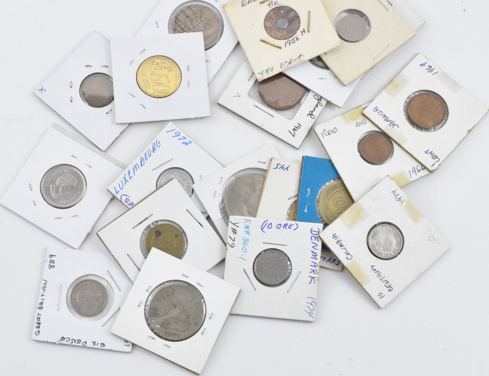 WORLD Coin Collection - You get EVERYTHING - See photos! | Property Room