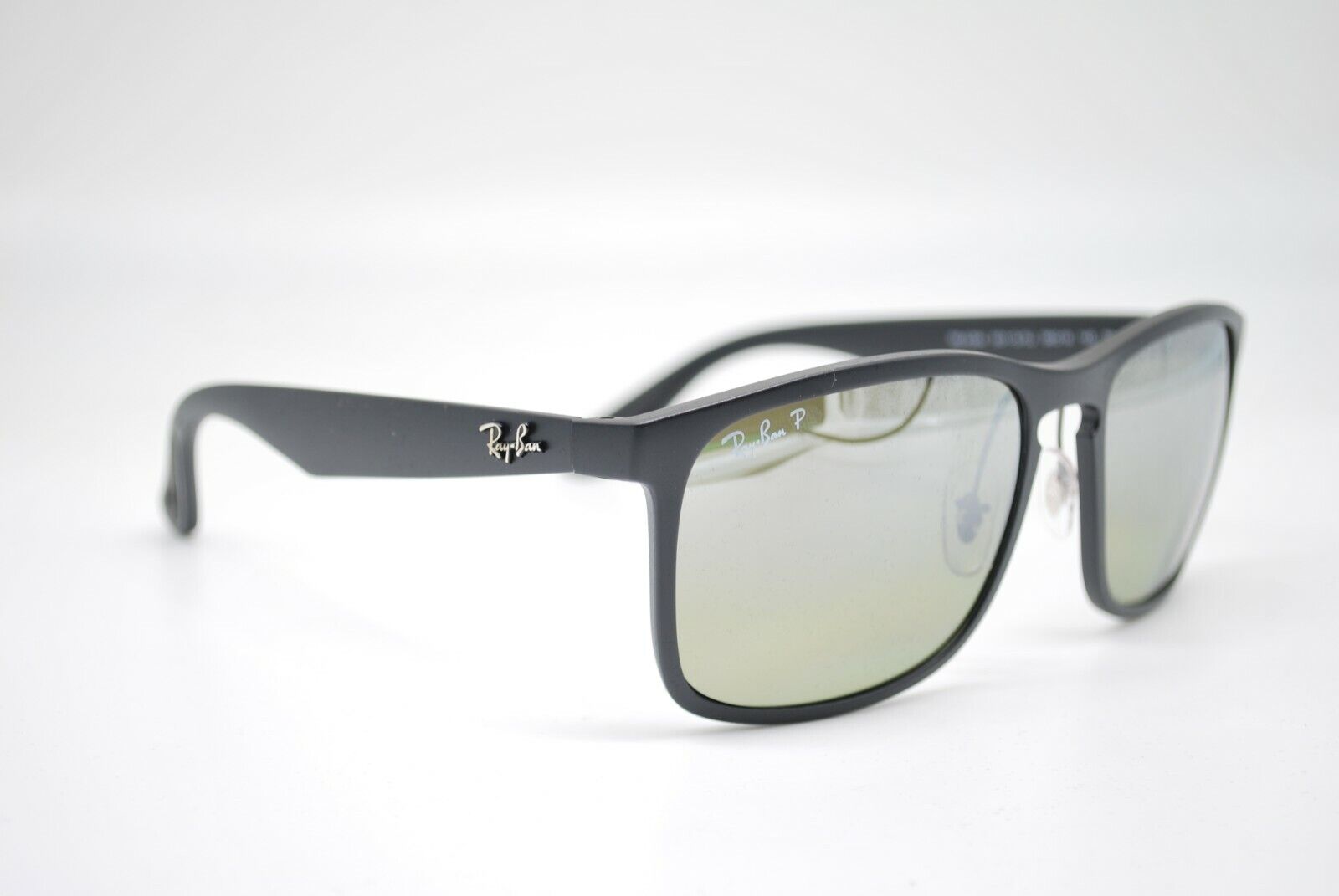 Ray Ban Sunglasses New with Case | Property Room