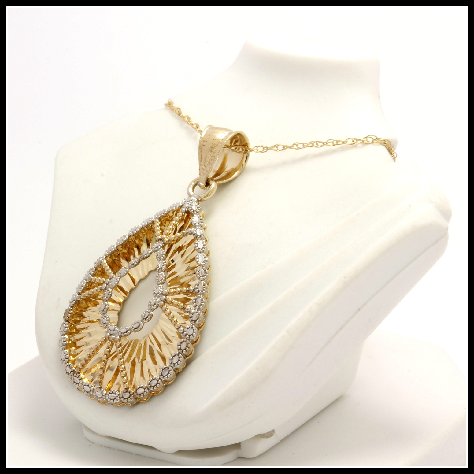 Solid 10k Yellow Gold Necklace | Property Room Solid 10k Yellow Gold Necklace | Property Room