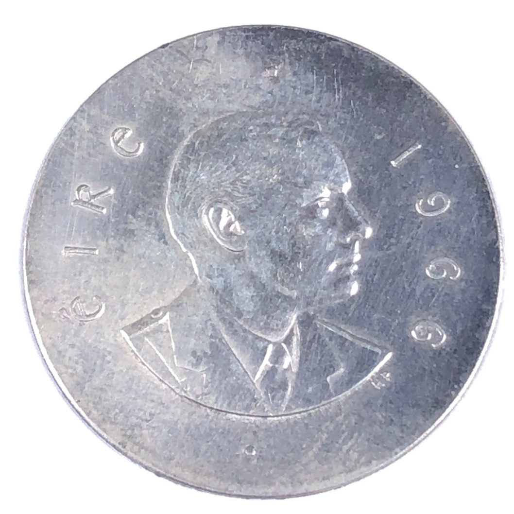 1966 Ireland Silver 10 Shilling | Property Room