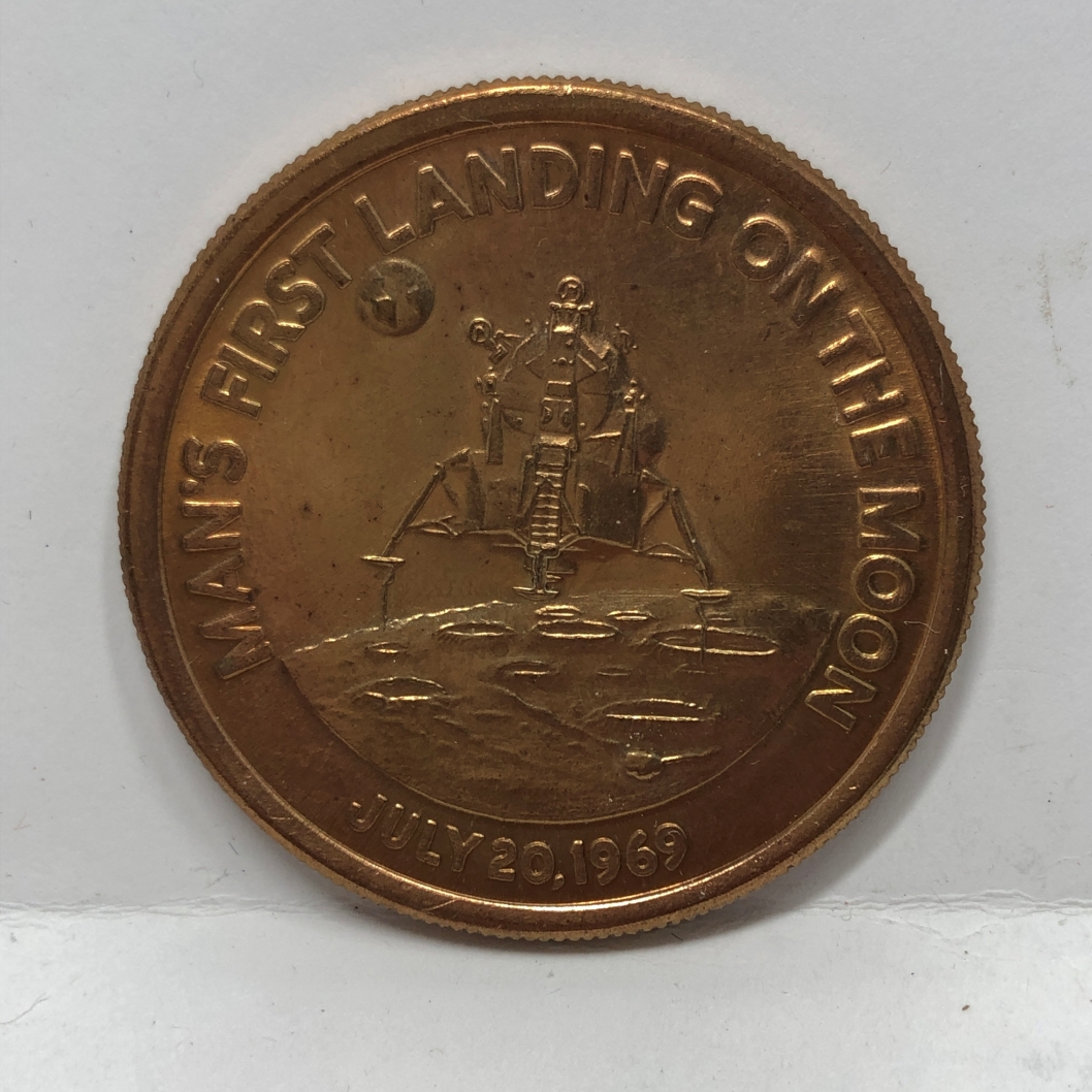 1969 Apollo 11 Mission*Man's First Landing on the Moon*1.25" Metal ...