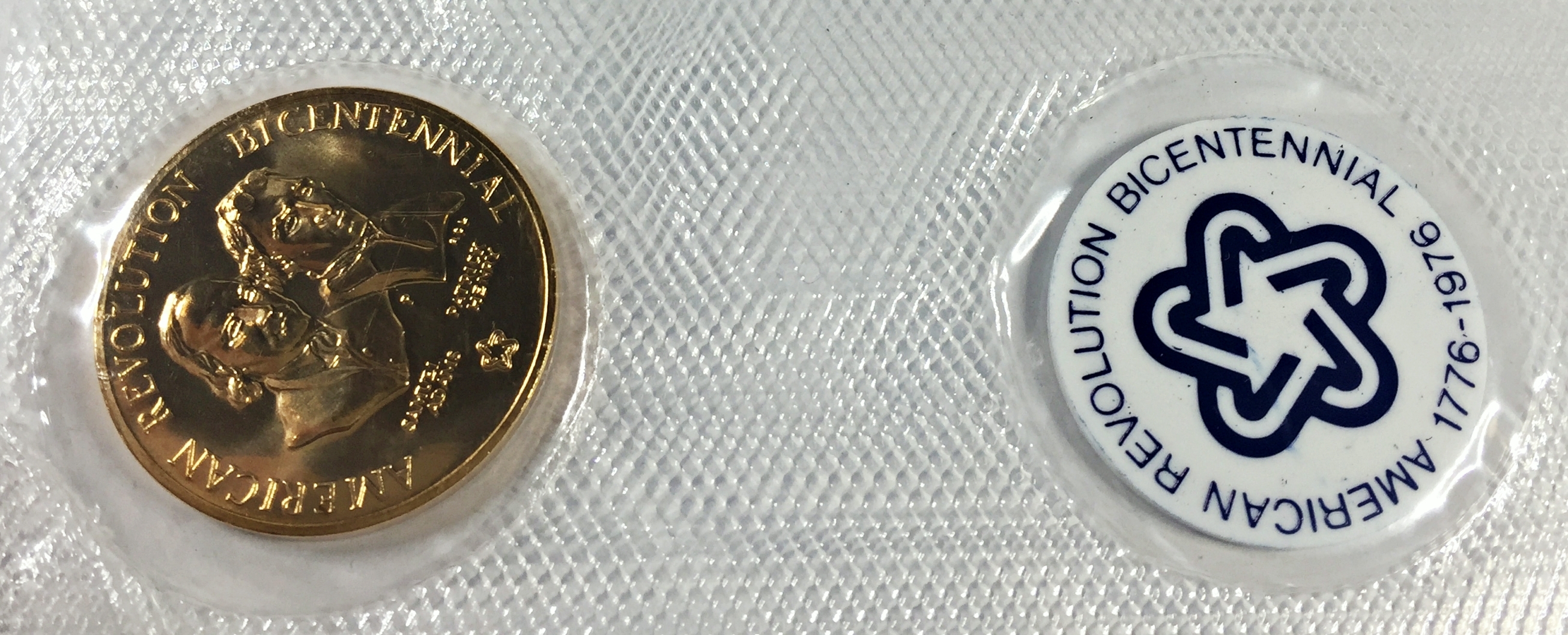 1973 American Revolution Bicentennial Bronze Medallion in First Day ...