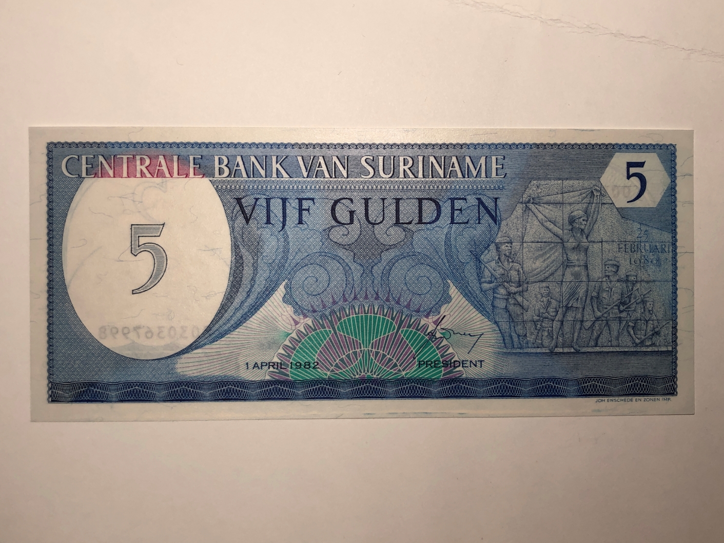 1982 Surinam 5 Gulden Crisp Uncirculated Bank Note | Property Room