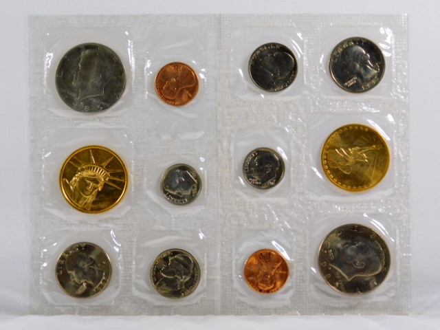 1985 Commemorative Coins Set - Both D & P Mint Marks Plus Two 24K Gold ...