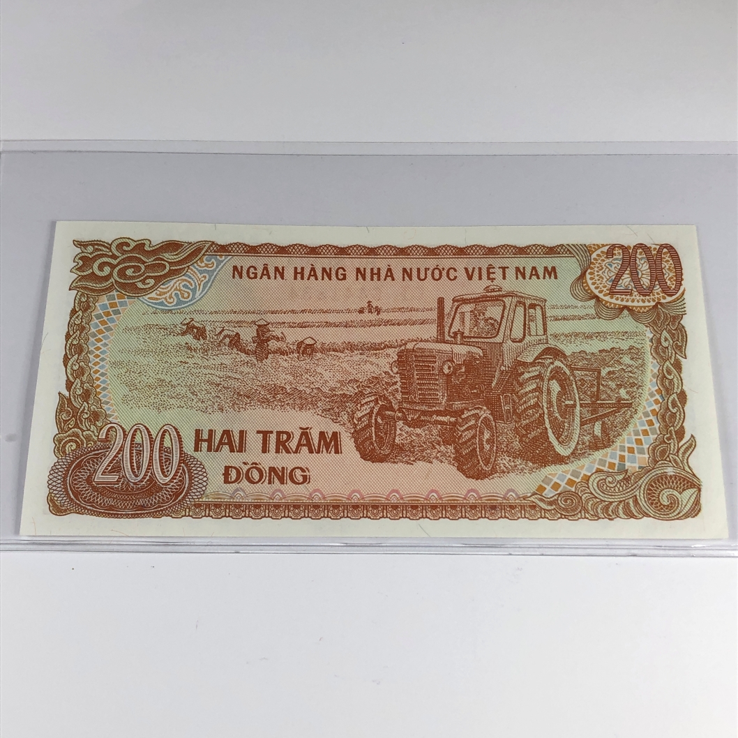 1987 Vietnam 200 Dong Banknote*Crisp Uncirculated | Property Room