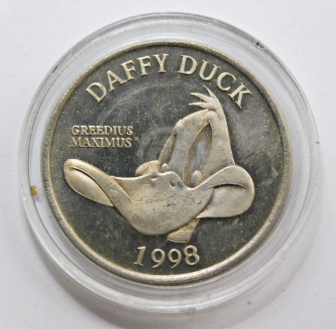 1998 DAFFY DUCK Medallion*Greedius Maximus*Warner Bros. Studio Store*In ...