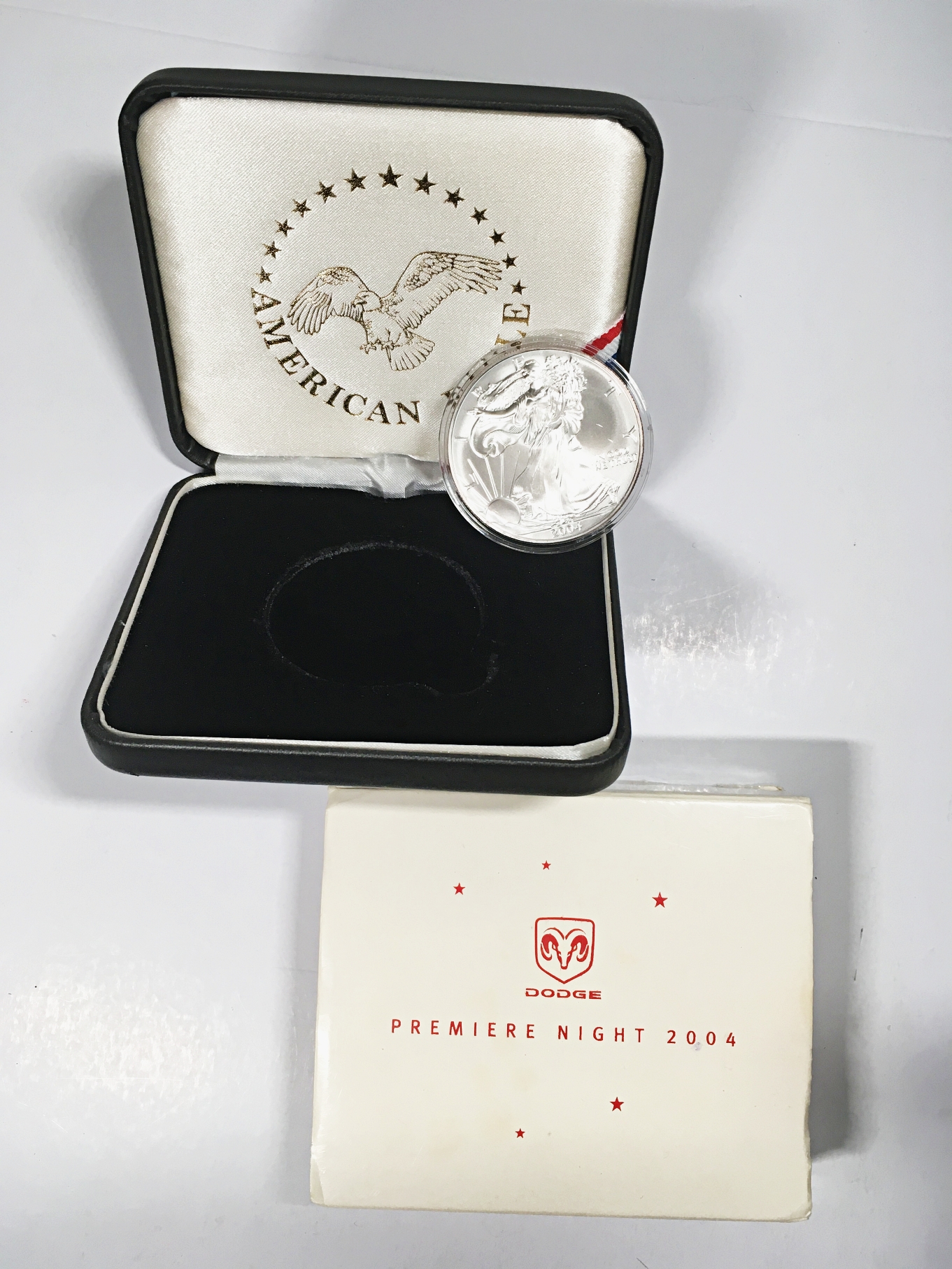 2004 American Silver Eagle*1oz .999 Fine Silver*In Capsule*Box ...