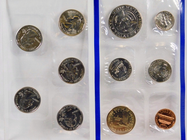 2004 United States Mint Uncirculated Coin Set*Philadelphia Minted*In ...