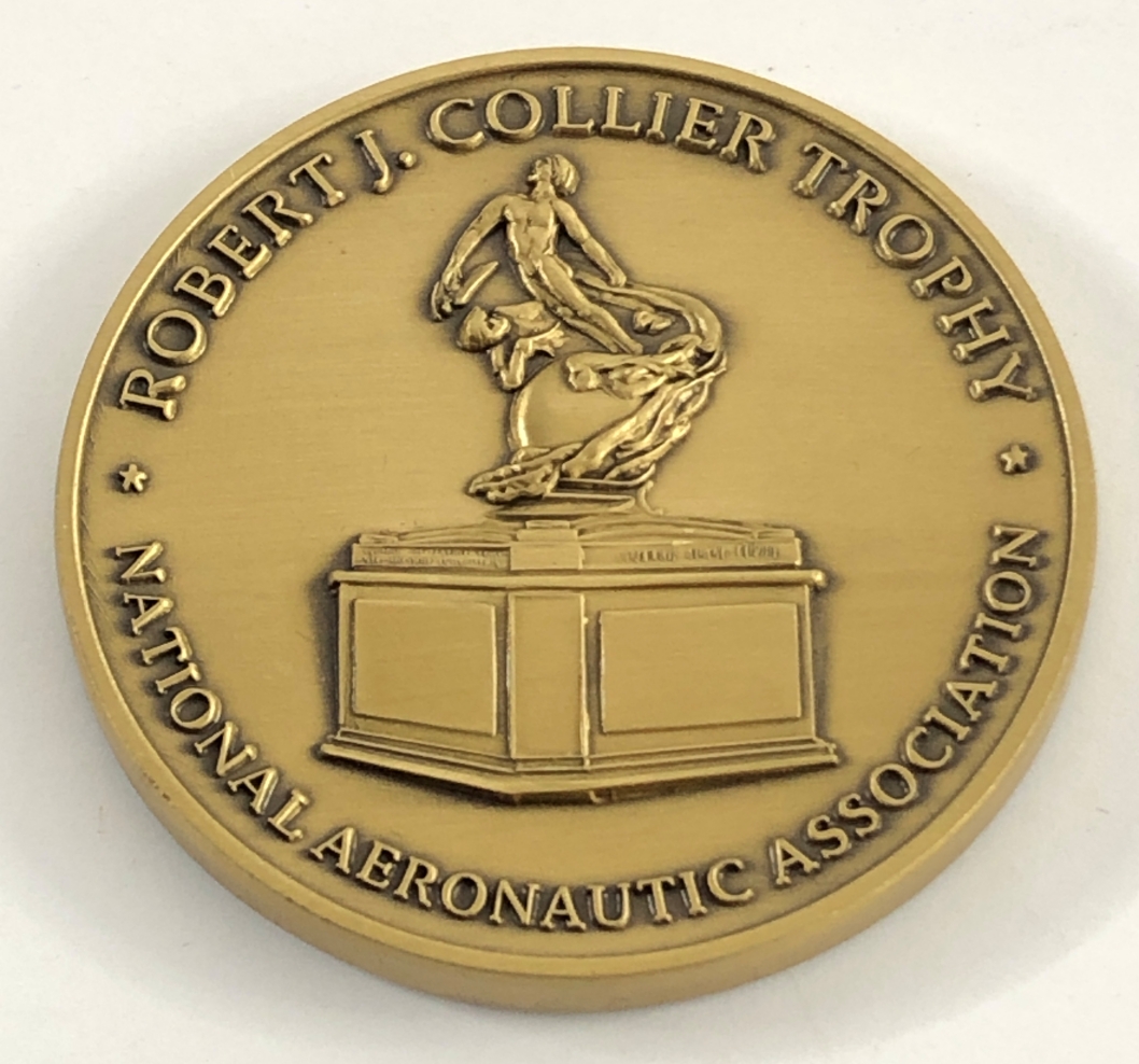 2005 Robert J. Collier Trophy Recipient Medallion from Eclipse Aviation ...