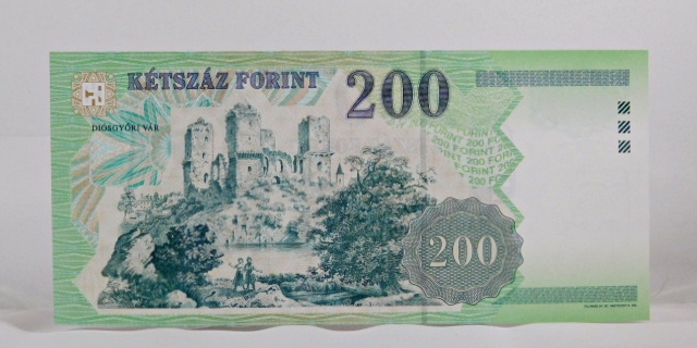 2007 Hungary 200 Forint Crisp Banknote | Property Room