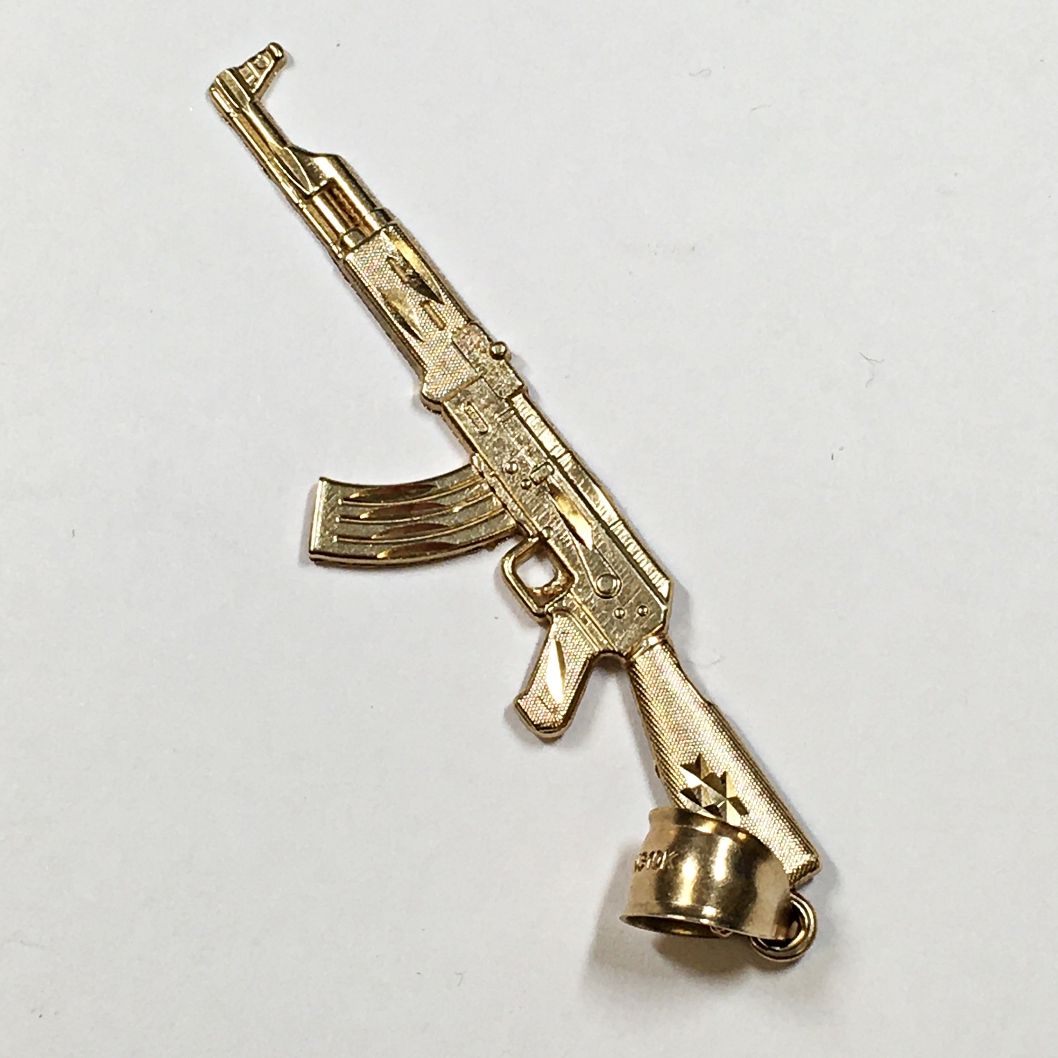 2.7 gram 10KT Gold Rifle Pendant Kalashnikov | Property Room