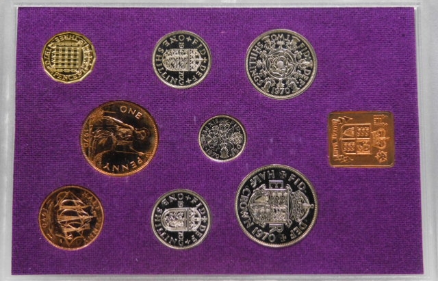 1970 Coinage of Great Britain and Northern Ireland - 8 Coin Set in Display Case | Property Room