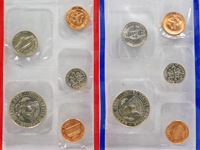 1999 Uncirculated Coin Set P&D 13 Coins | Property Room