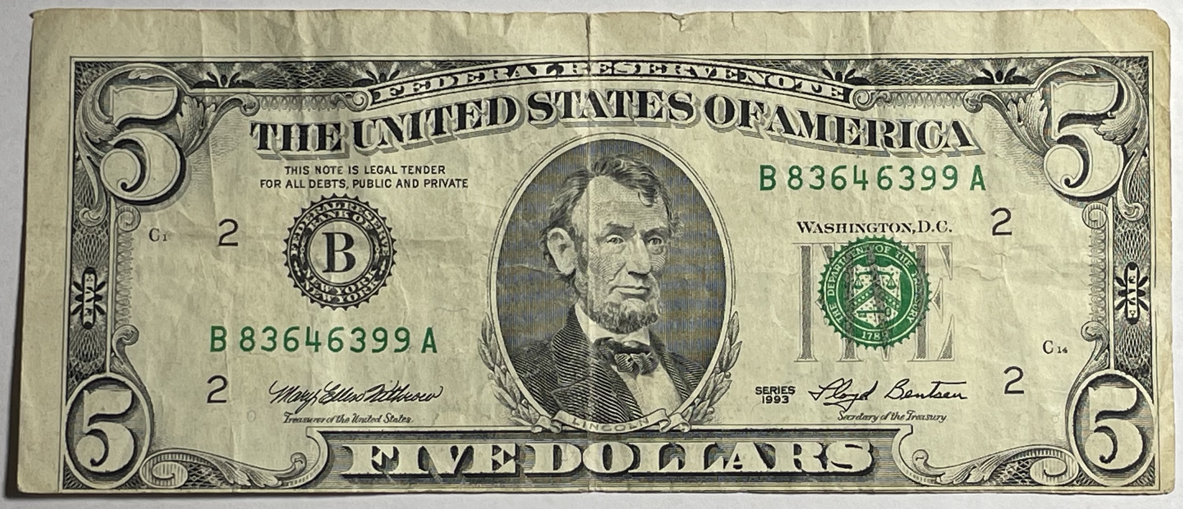 OFF CENTER PRINTING/MISCUT ERROR 1993 $5 Federal Reserve Note ...