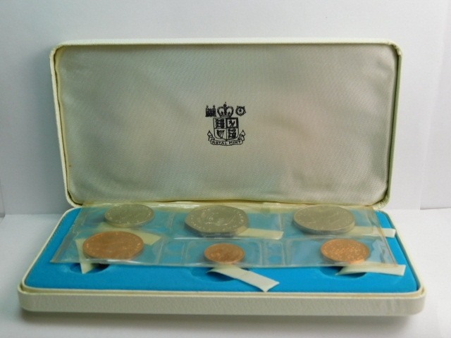 1971 Isle of Man Decimal Proof Set in Original Mint Presentation Case ...