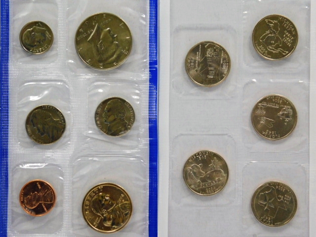 2004 United States Mint Uncirculated Coin Set - Philadelphia - In ...