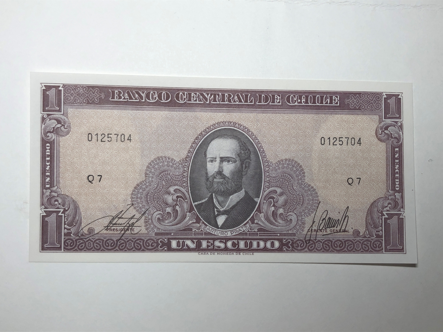 Chile 1 Escudo Crisp Uncirculated Bank Note | Property Room