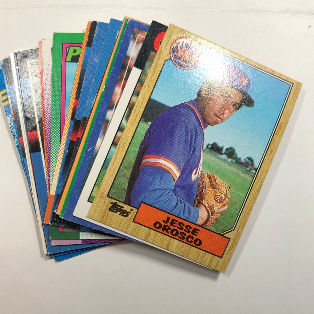 Lot Of 20 Mixed Baseball Cards Assorted Years And Brands | Property Room