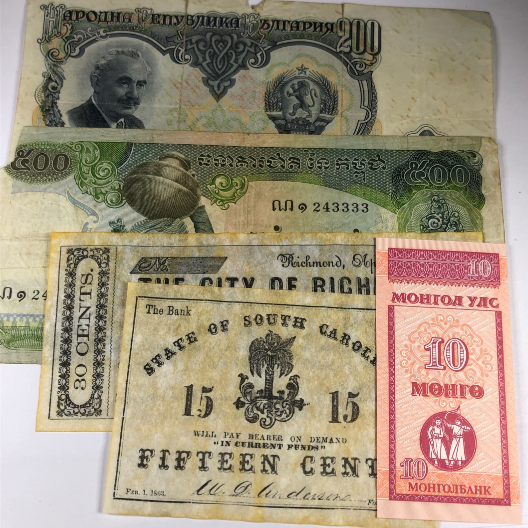 Lot of Five World Notes and US Replicas | Property Room