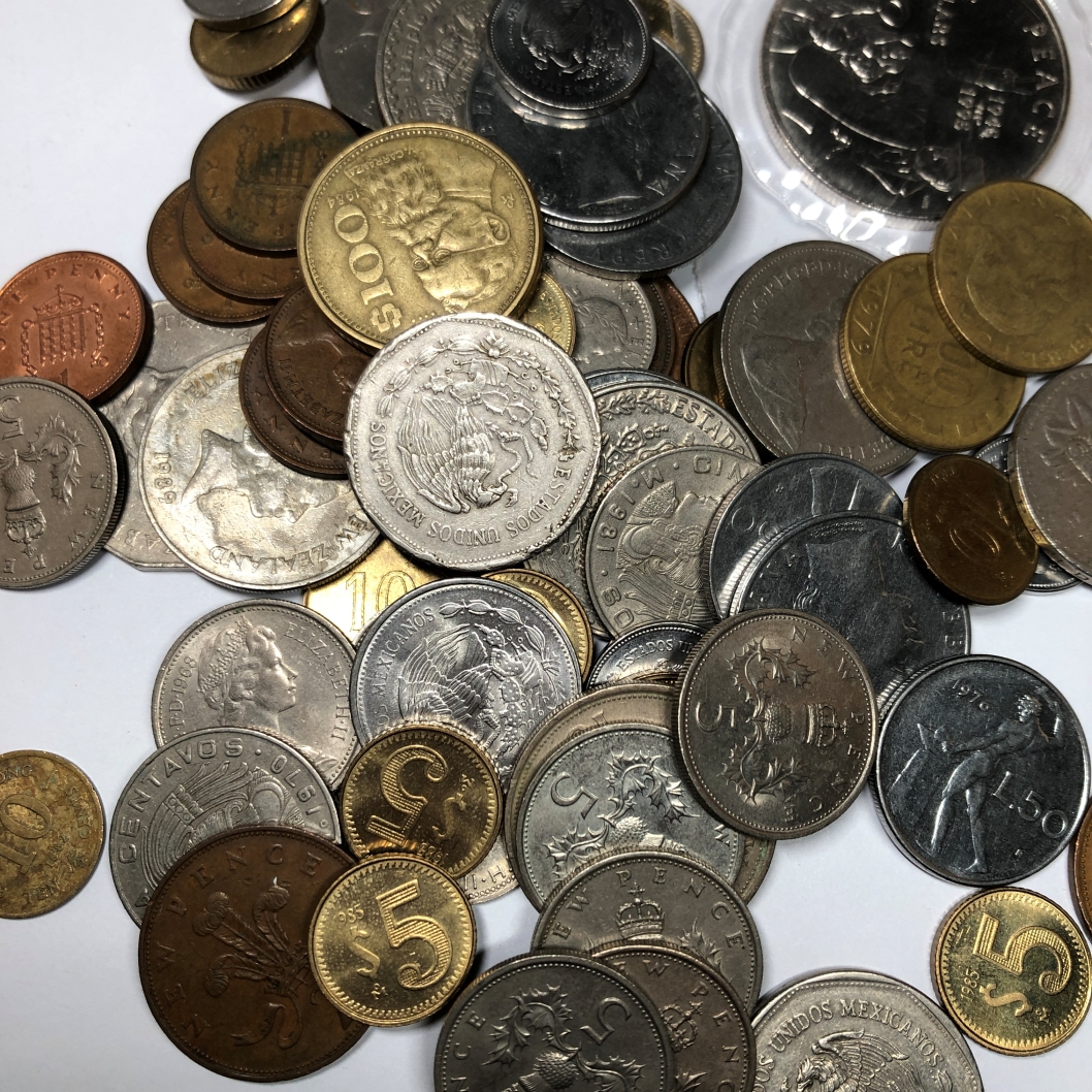 One Pound Lot of World Coins*Various Countries and Grades | Property Room