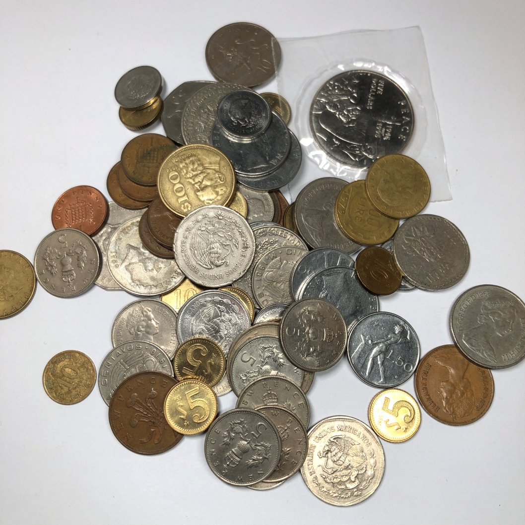 One Pound Lot of World Coins*Various Countries and Grades | Property Room