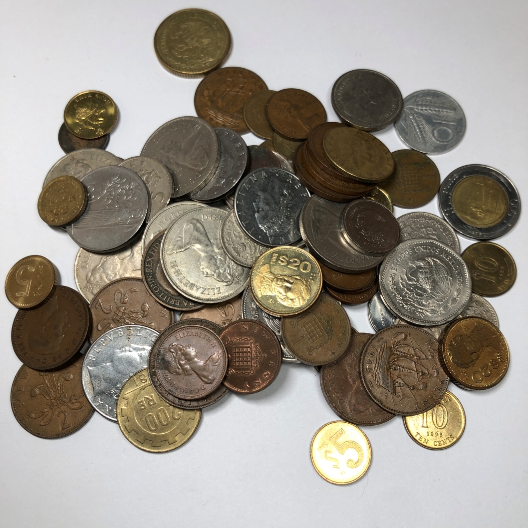 One Pound Lot of World Coins*Various Countries and Grades | Property Room