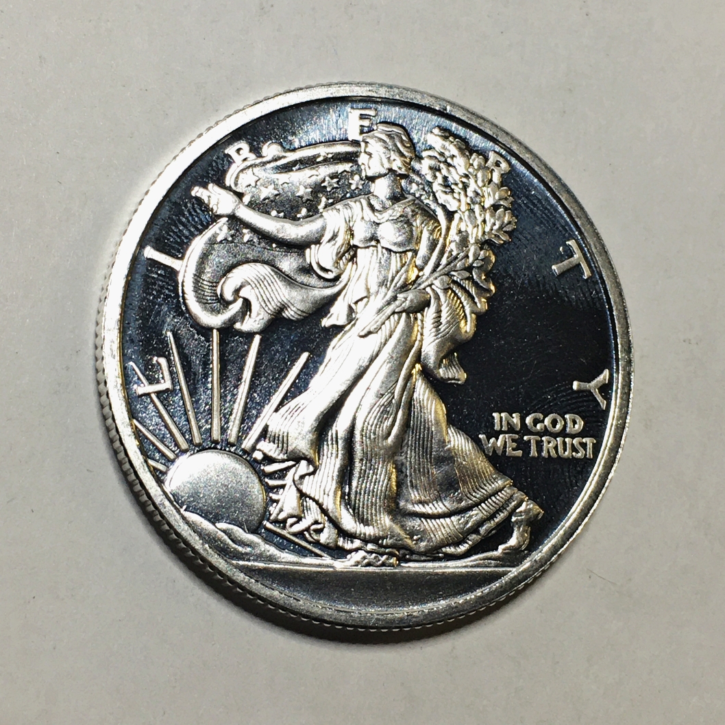 One Troy Ounce .999 Fine Silver Round*Design of American Silver Eagle ...