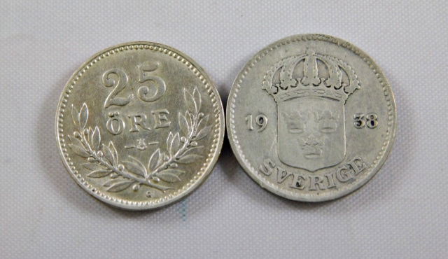 Two Swedish Silver Coins:1930 Silver 25 Ore and 1938 Silver 25 Ore ...