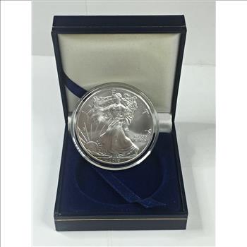 2010 American Silver Eagle*1oz .999 Fine Silver*In Gift/Display Box w ...