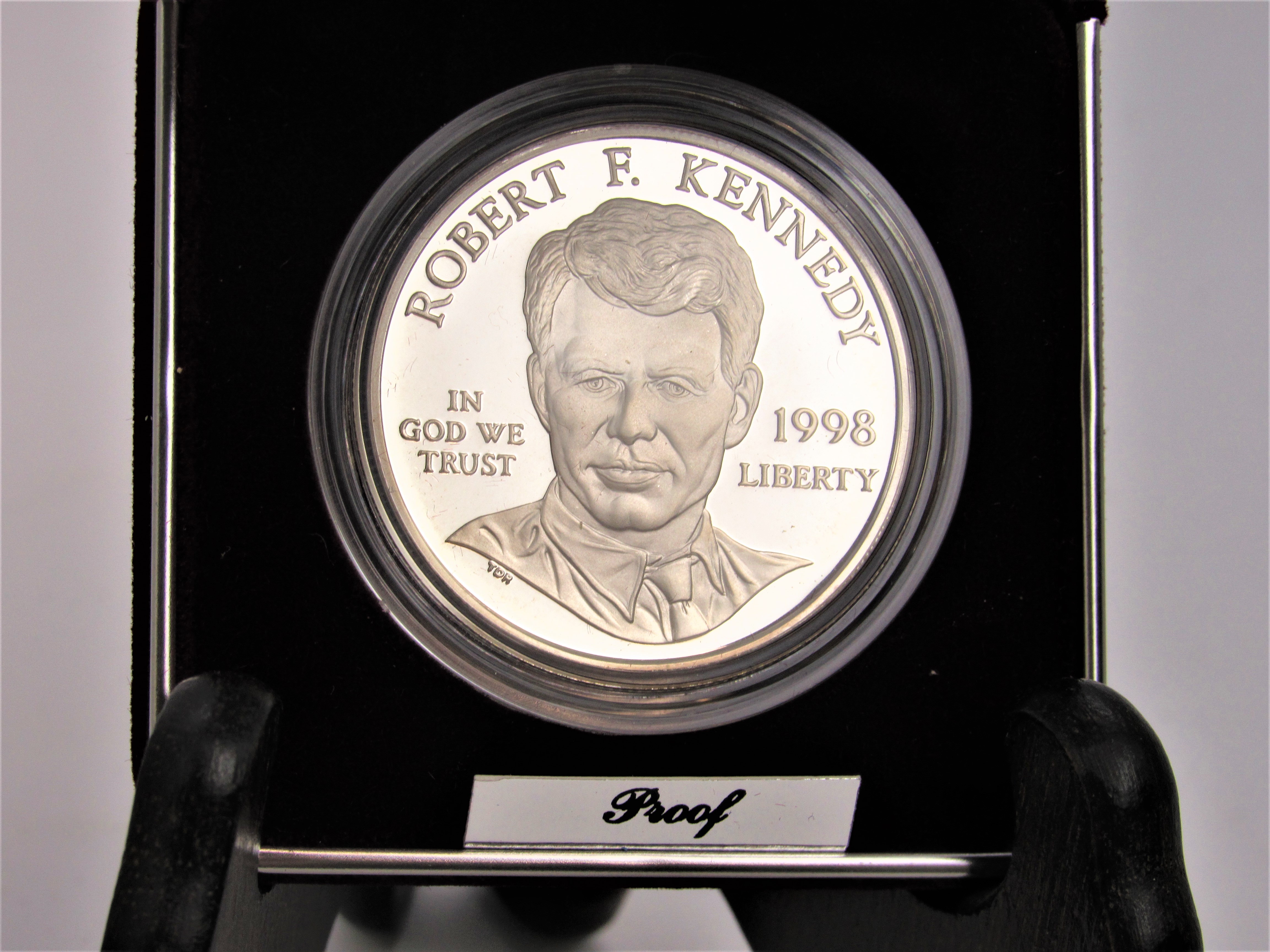 1998 Robert F Kennedy Commemorative Coin With Case | Property Room