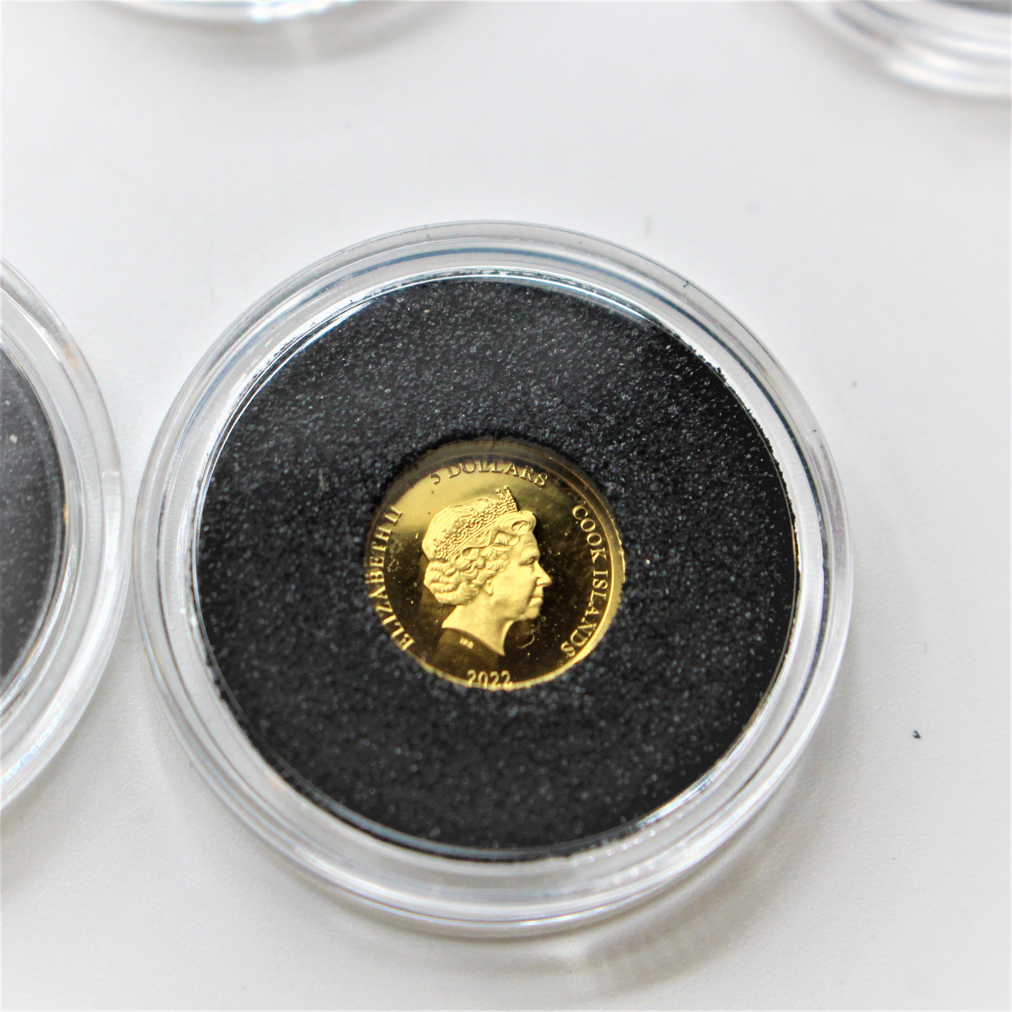 ONE Mini Gold Coin Pharaoh Cook Islands | Property Room
