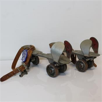 Antique Chicago Skate Co. Shoe Skates with Key | Property Room