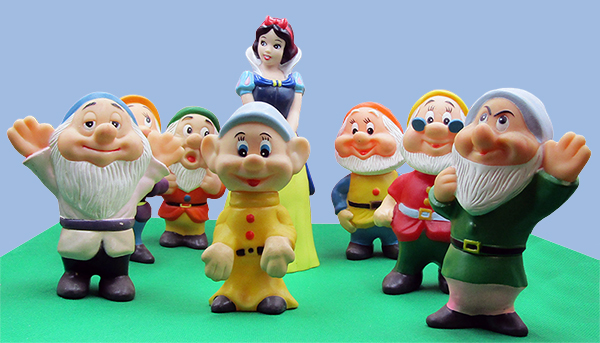 Vintage Snow White Coin Bank with Seven Dwarfs Set | Property Room