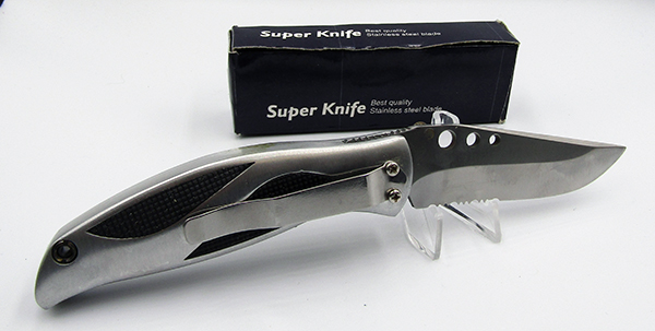 Super Knife Folding Pocket Knife | Property Room
