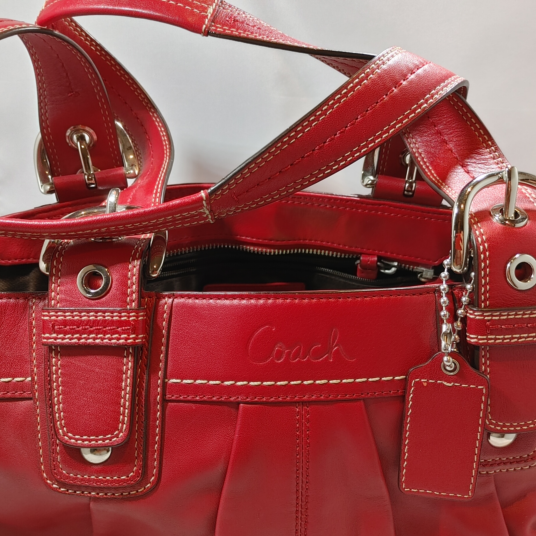 Coach F13732 Soho Cowhide Leather Shoulder Bag Tote Purse | Property Room