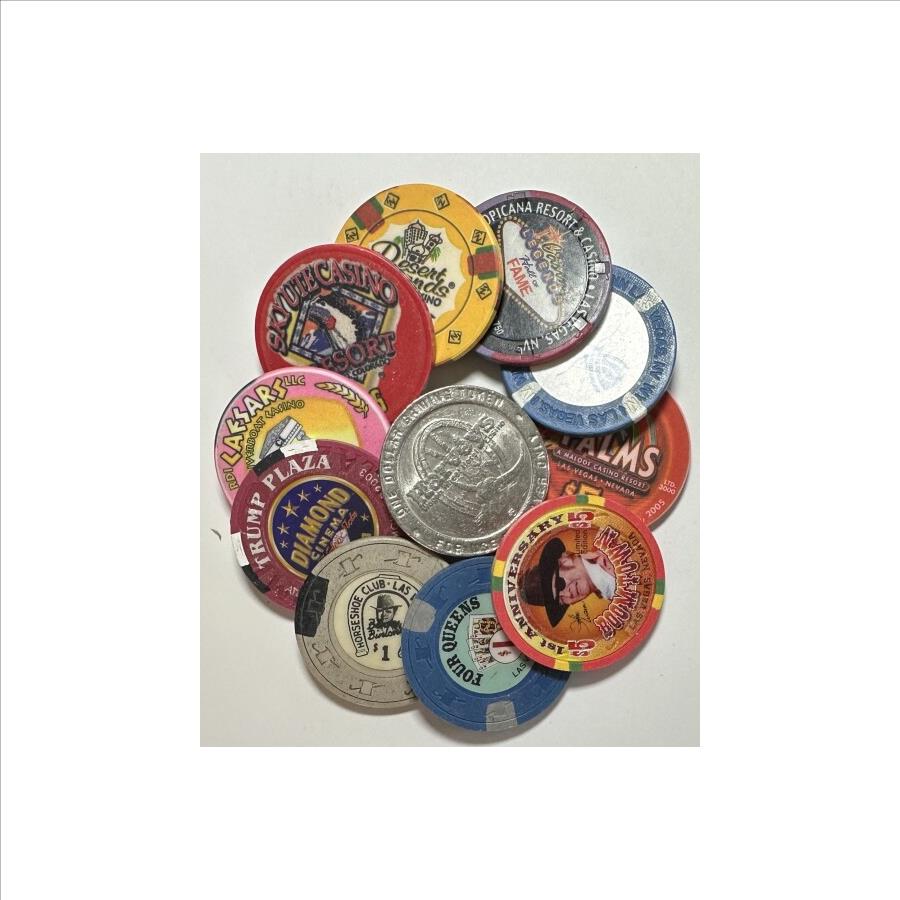 - Assortment of 11 Casino Gaming Chips - Caesars, Four Queens, Trump ...