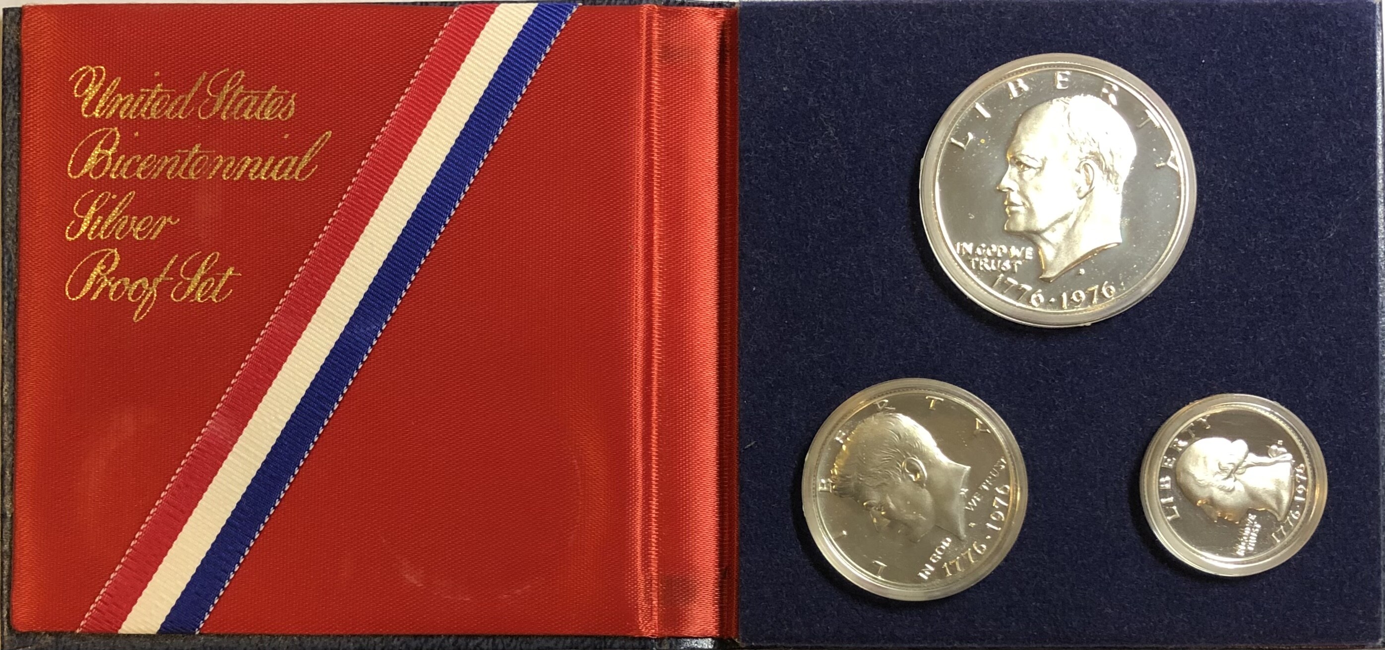 >1976-S U.S. Bicentennial Silver Proof Set - 3 Coins in Navy Blue ...