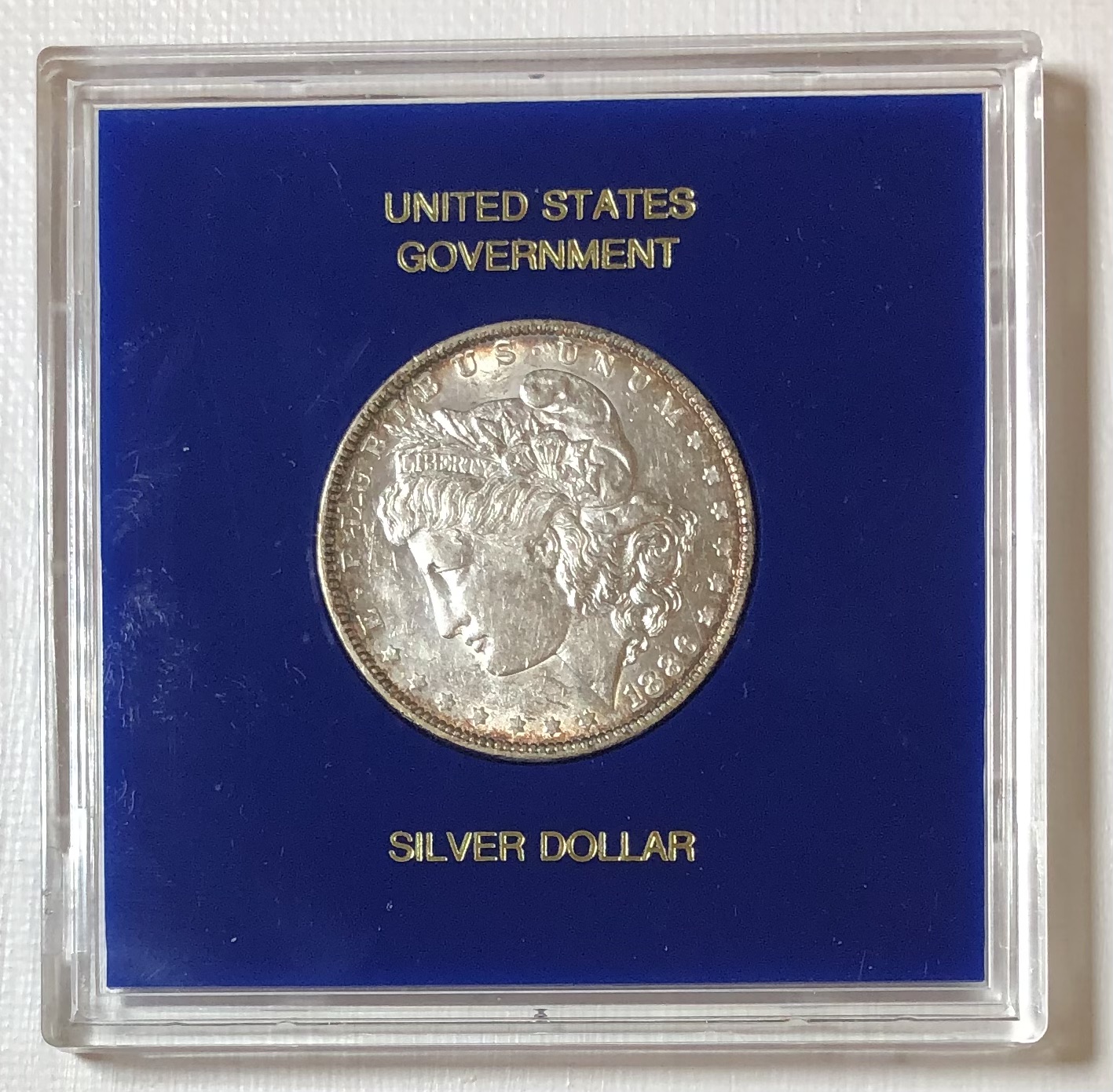 1886 U.S. Silver Morgan Dollar - Encapsulated in Plastic Case Lined in ...