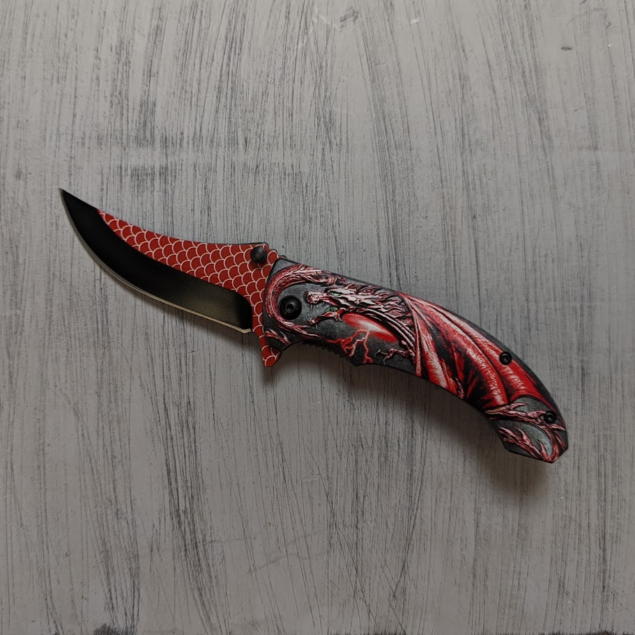 4.5" RED DRAGONSCALE FOLDER | Property Room
