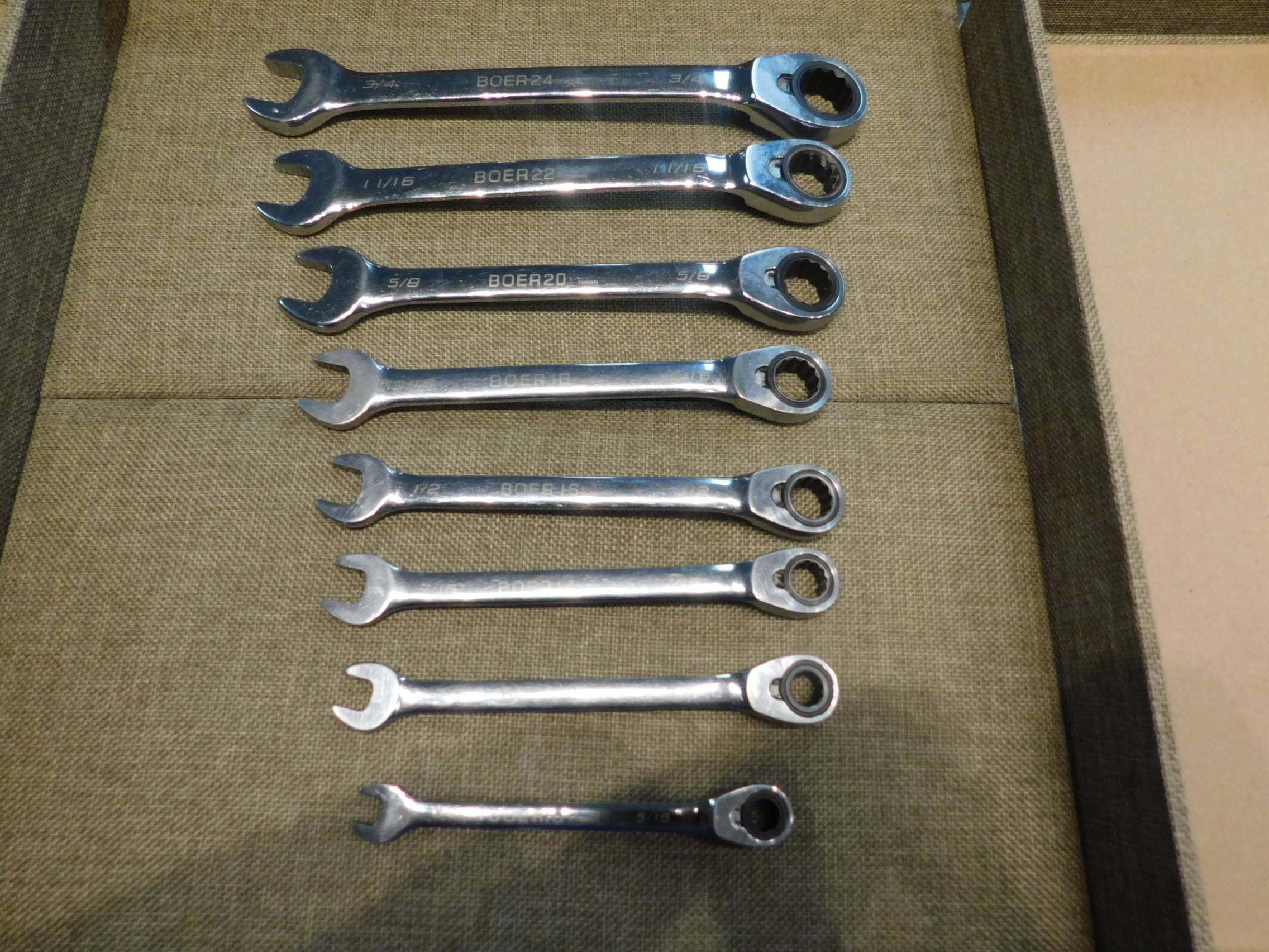 Blue Point 8pc SAE Ratcheting Combination Set 5/16-3/4" | Property Room