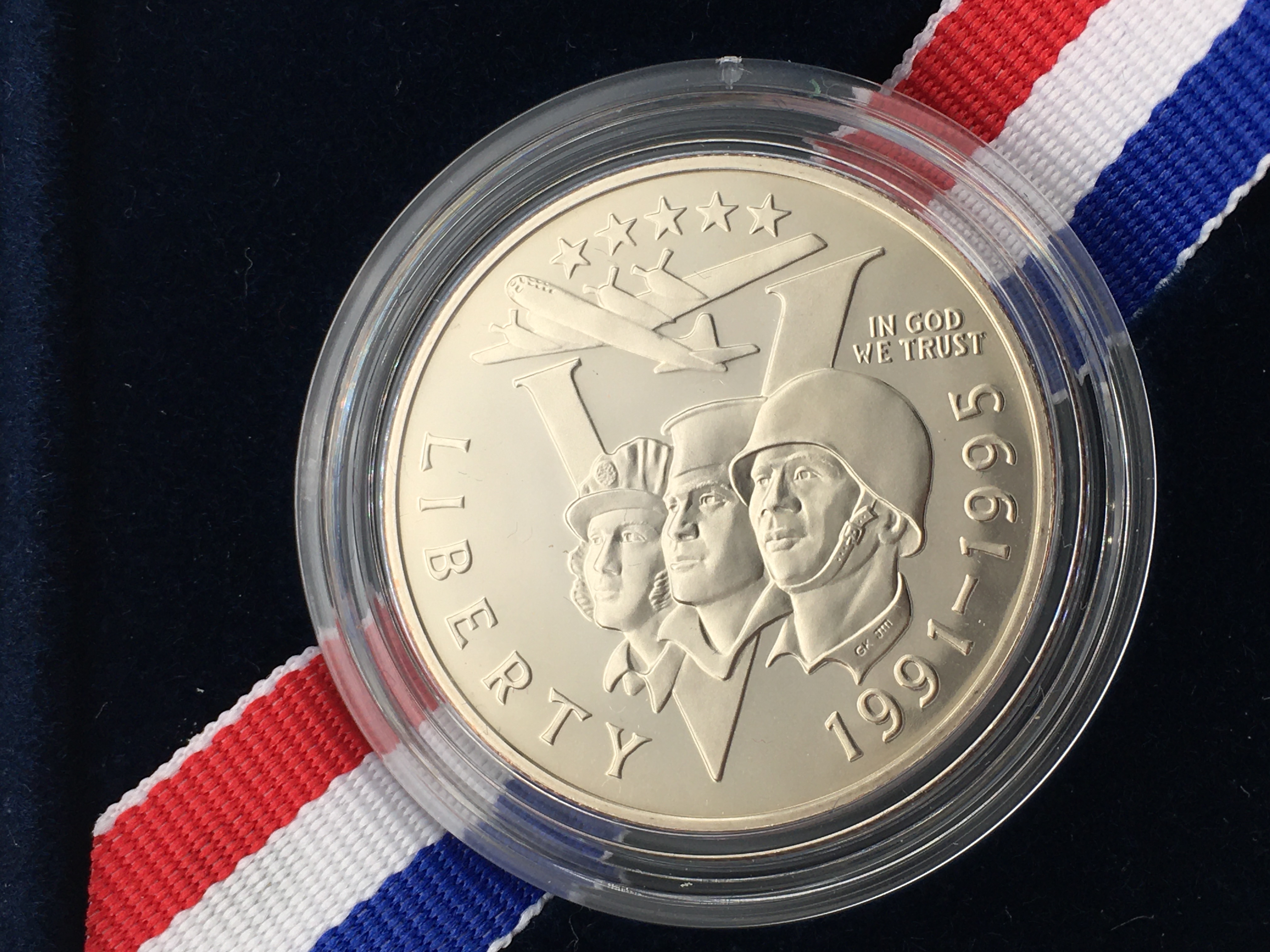 1991-1995 World War II 50th Anniversary Commemorative Coin | Property Room