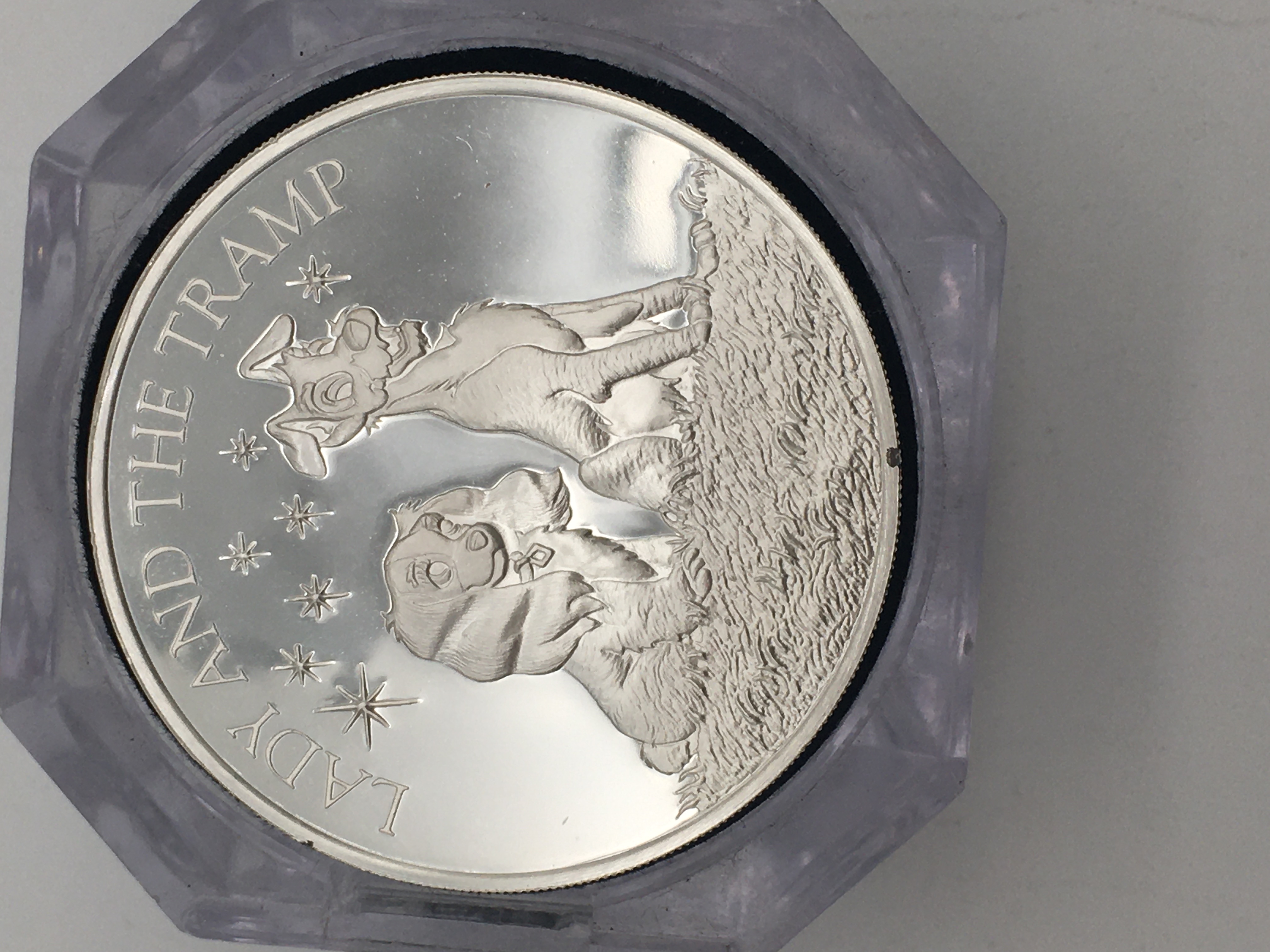 .999 Silver Disney Lady and the Tramp 1955-1995 Round | Property Room