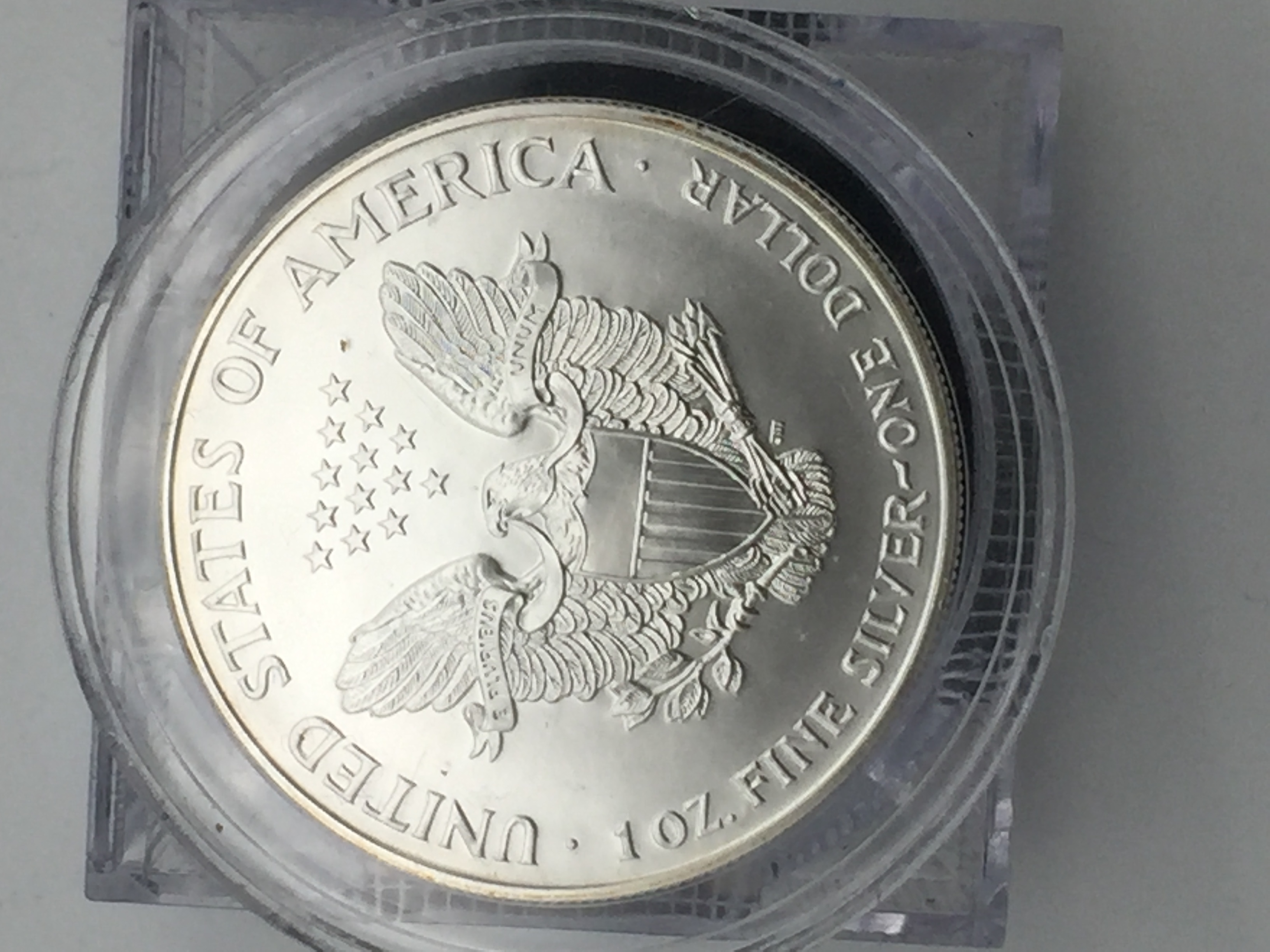 2000 Colorized American Eagle 1oz .999 Fine Silver Dollar | Property Room