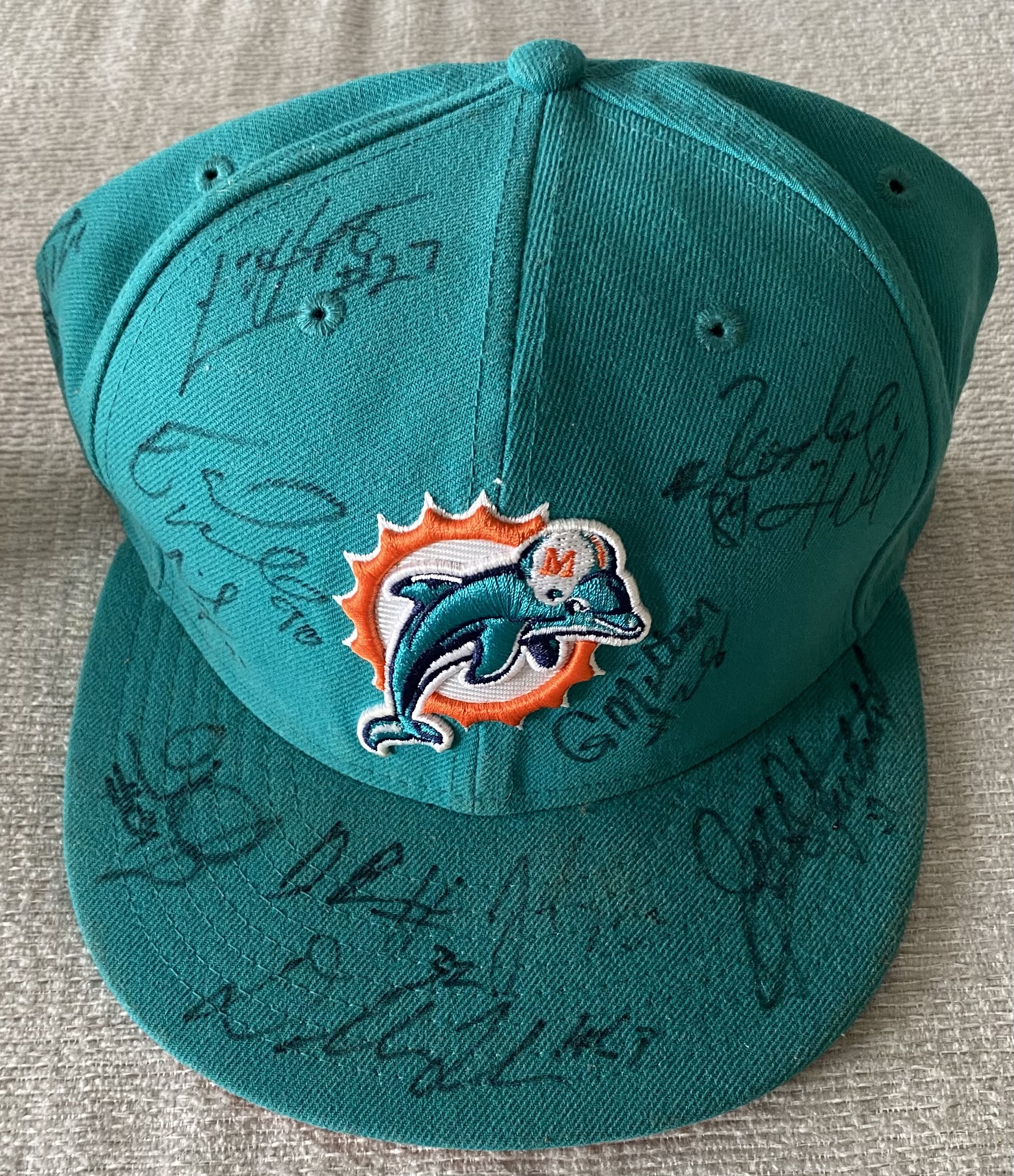 NFL Miami Dolphins Autographed Hats | Property Room