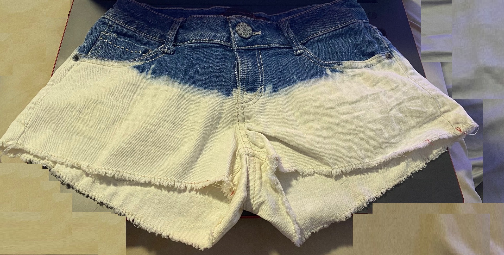 Daisy Duke Shots Size X-Large | Property Room