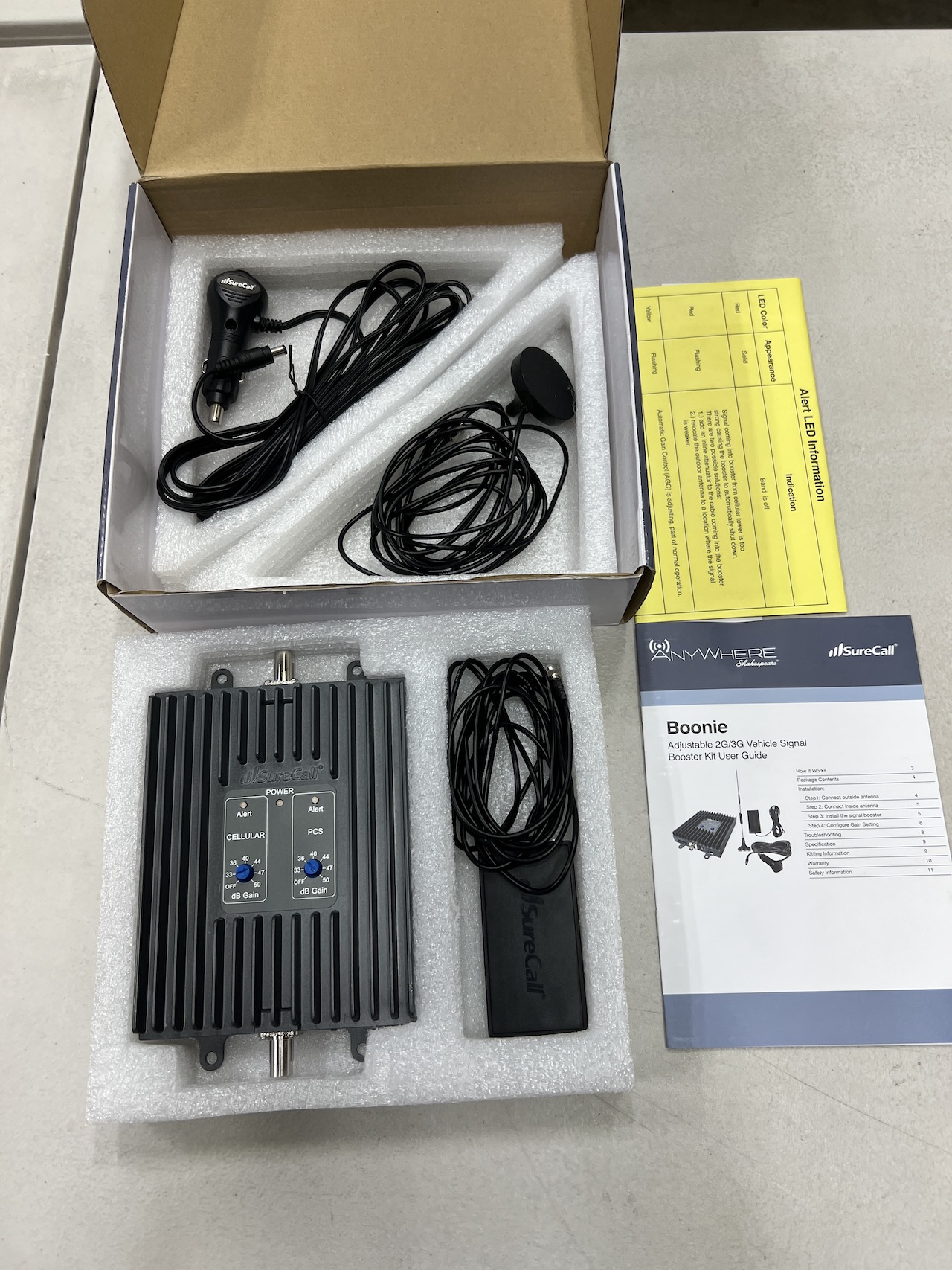Shakesphere Cellular signal booster kit for vehicle | Property Room