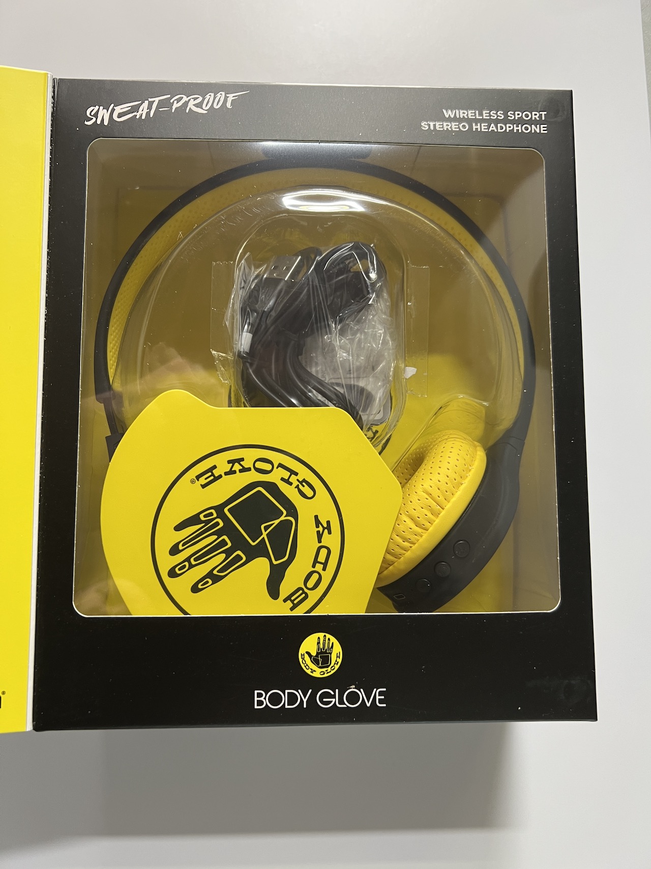 Body Glove bluetooth headphone set | Property Room