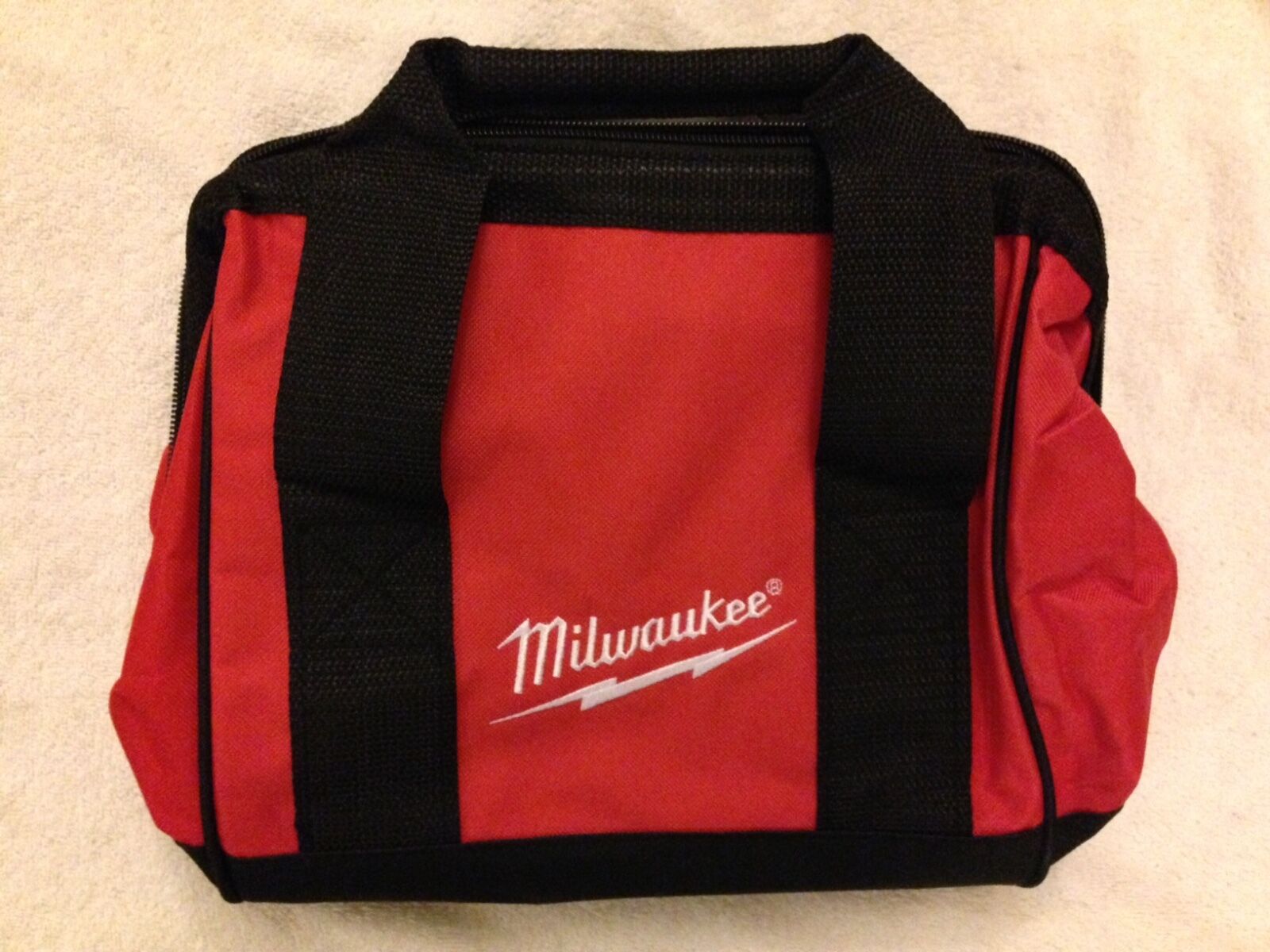 Bulk lot of 10pc Milwaukee Contractor Bags NEW | Property Room